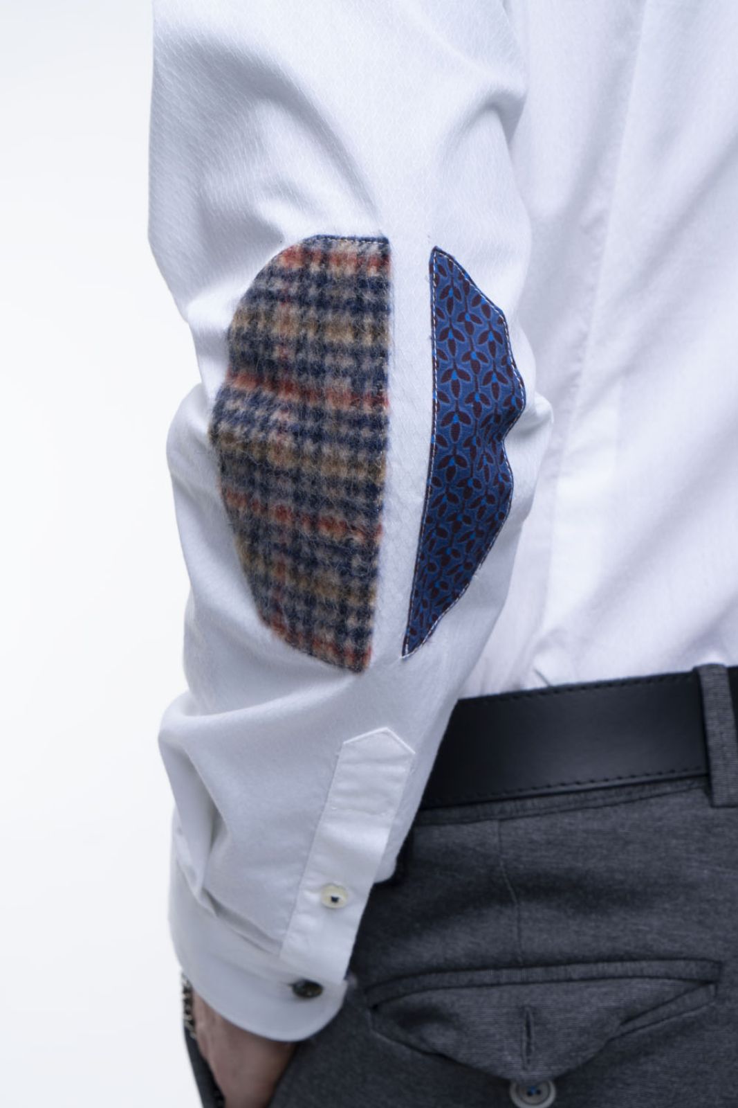 CAMICIA IN COTONE CON PATCH E RICAMI A MANO – KOON